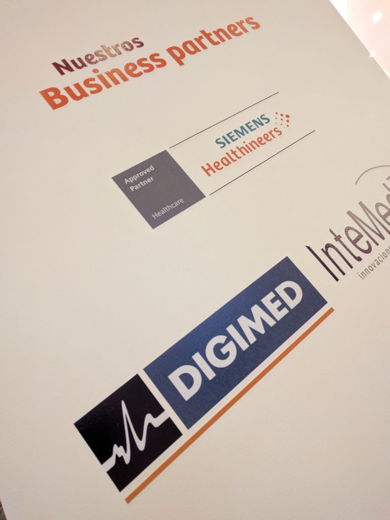 stand5 – Digimed Ultrasonido